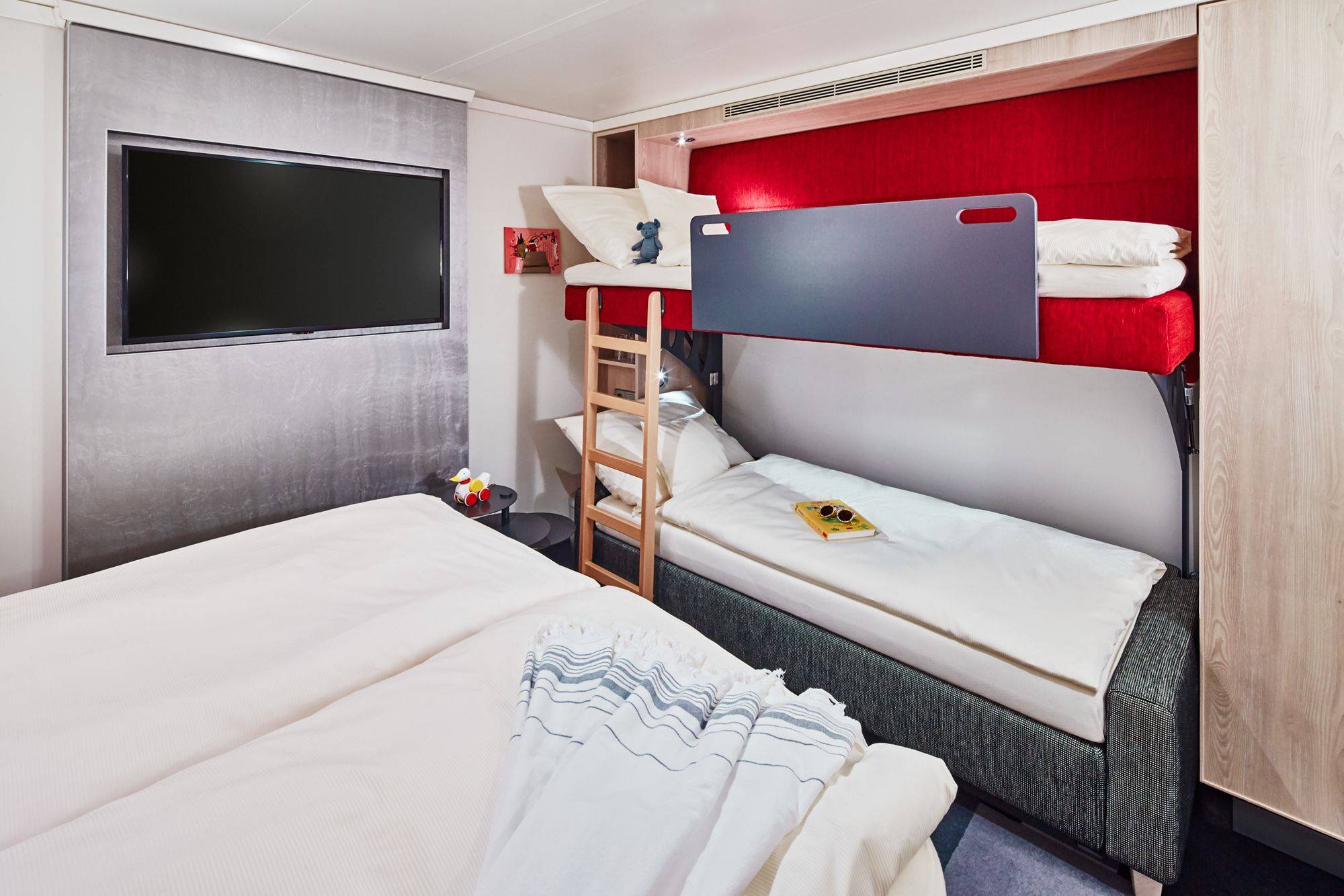 AIDAcosma AIDA Cruises