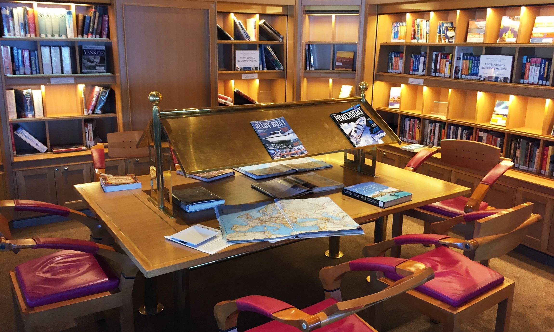 MS Oosterdam Holland America Line