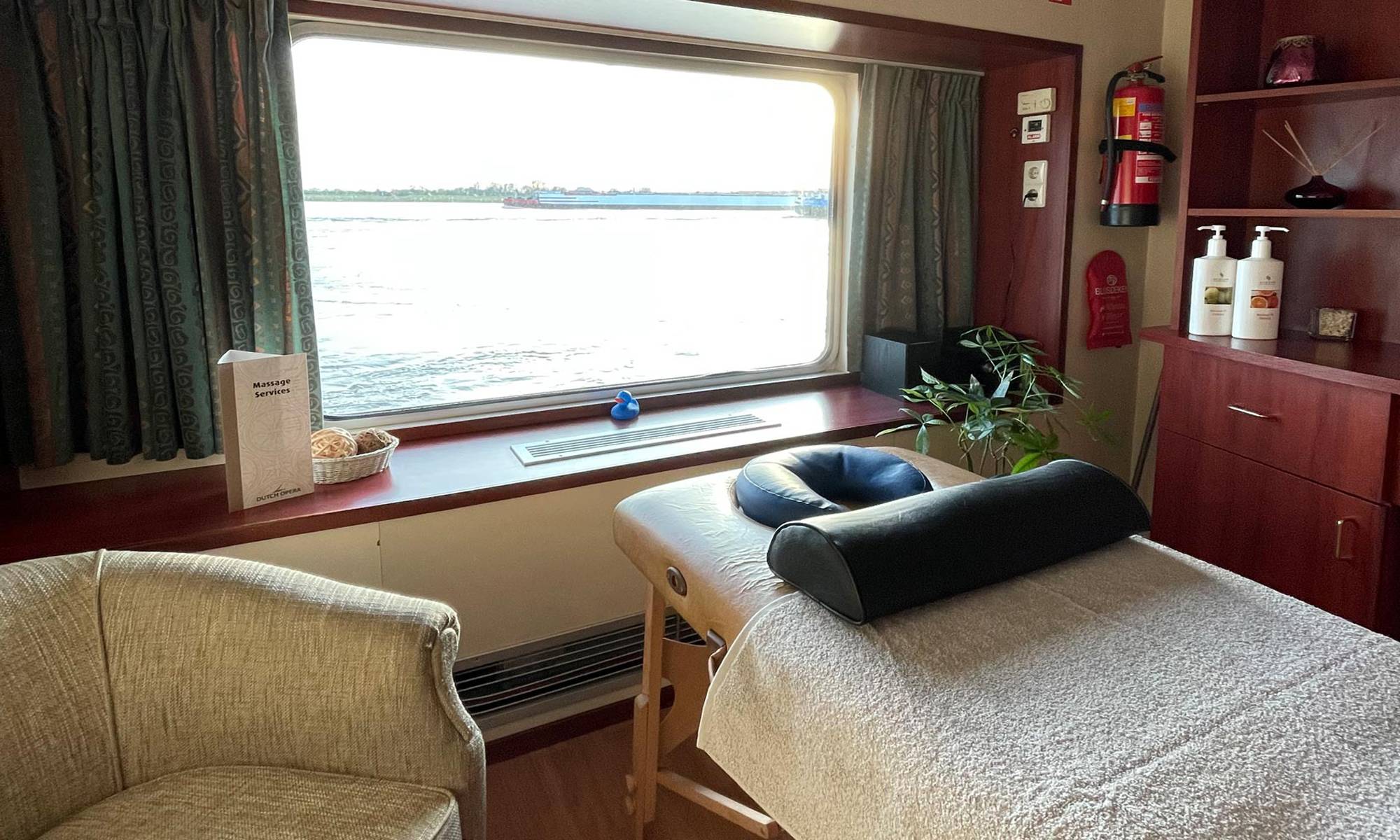 Dutch Opera Compass Kreuzfahrten